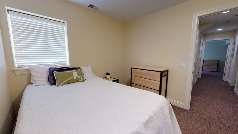 818 South Forest Unit A | Quality Student Housing